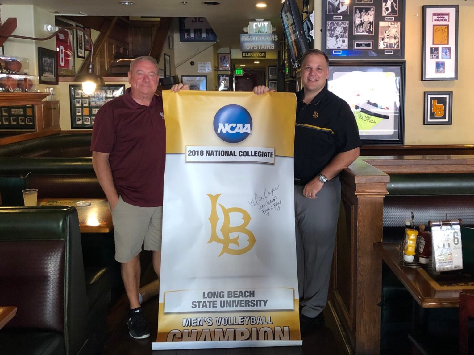 Legends Sports Bar – The First Modern Sports Bar in America